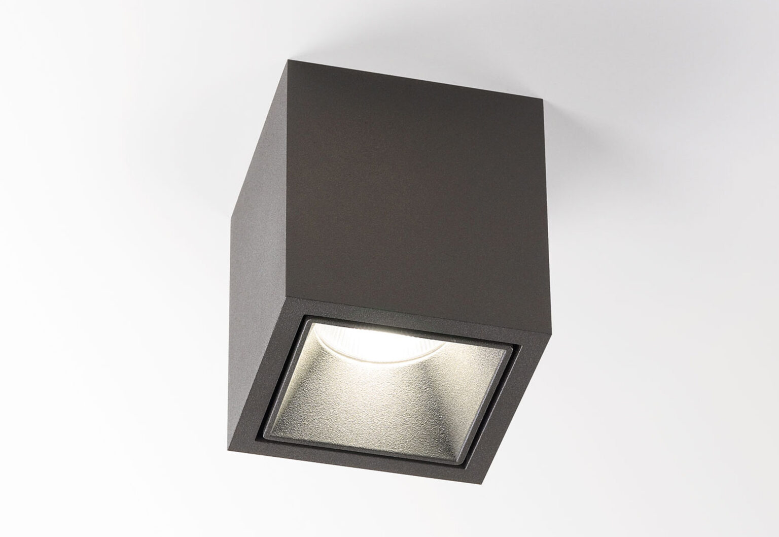 ZIDNA LAMPA LA LINEA BETA - Art Interijeri